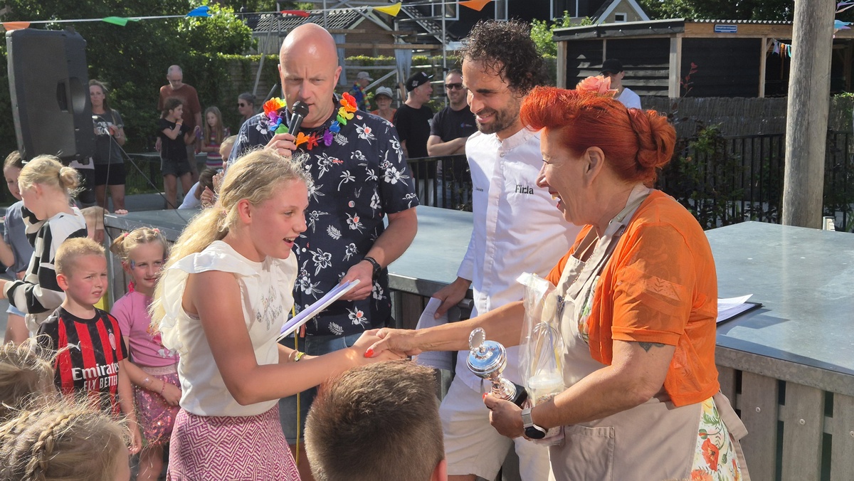Zomerse Fancy Fair bij OBS De Marke zorgt voor feest, talent en taarten ...