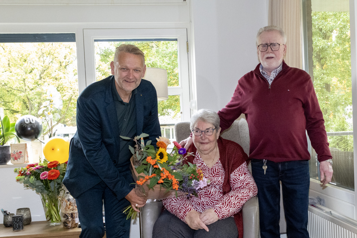 🎉Feest in Peize! Albert en Jantien Birze vieren hun 60-jarig huwelijk ...