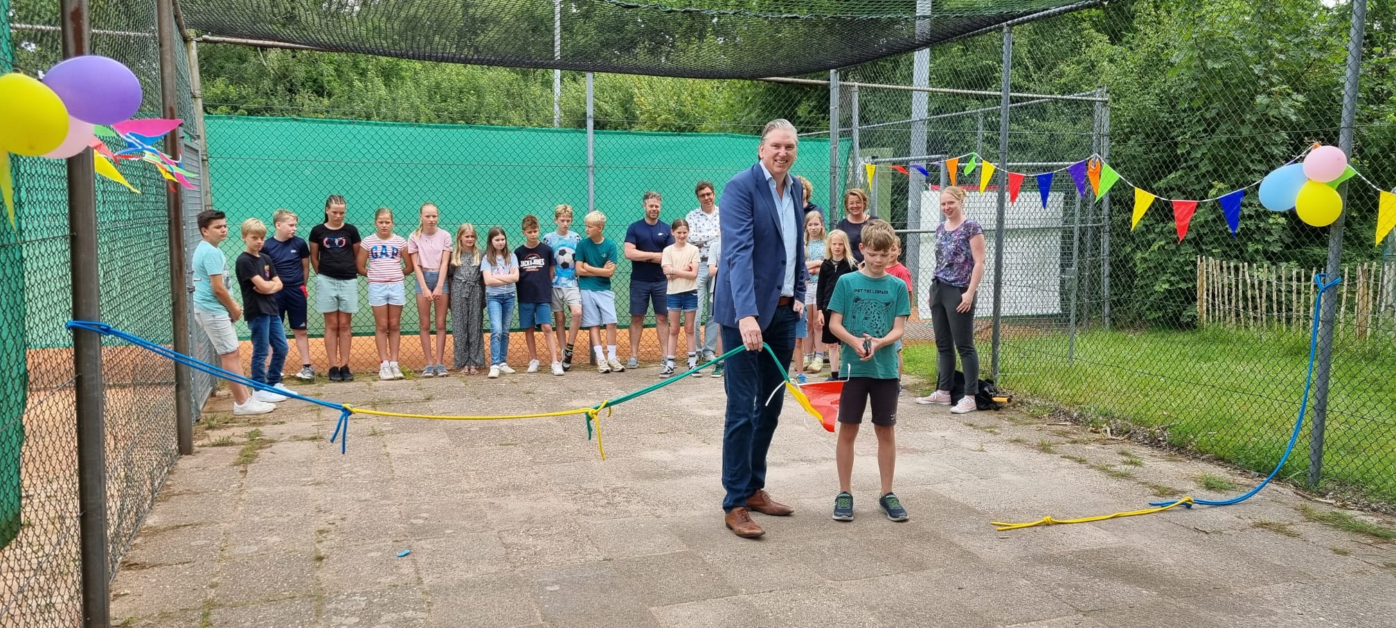 TV Peize opent tennisoefenruimte voor basisscholen: “Iedereen kan ...